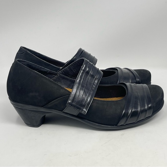Naot | Shoes | Naot Attitude Shoes Womens 8 Black Suede Leather Mary ...